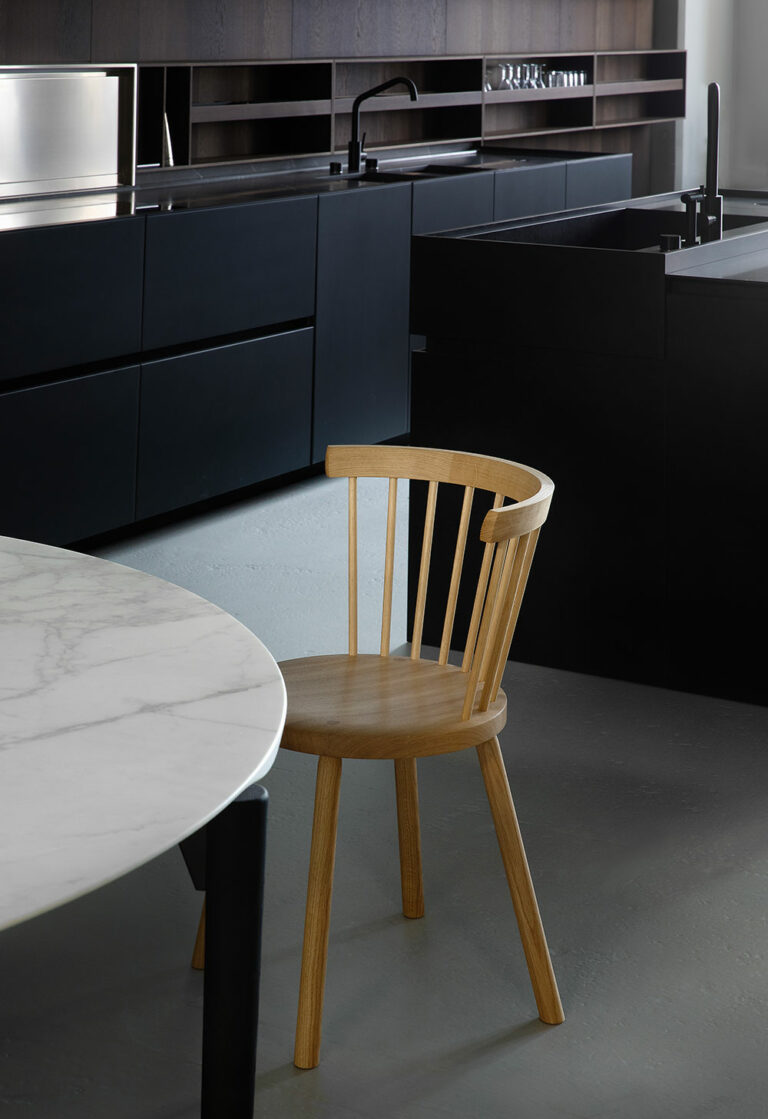 STORIA Spoke-Back Chair - Nikari